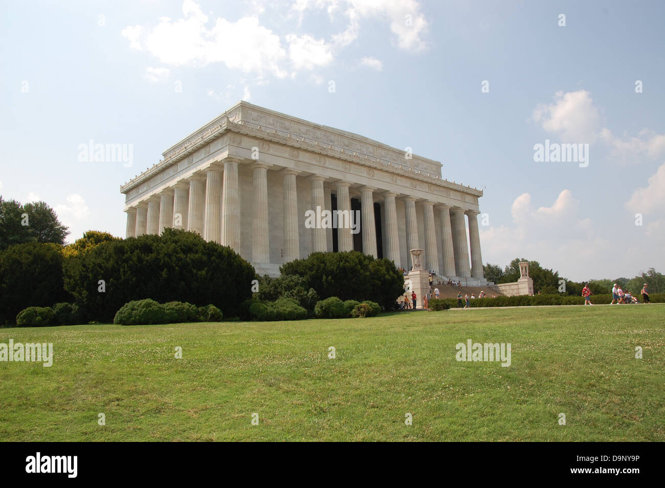 The Lincoln Memorial in Washington, D.C., honors President Abraham ...