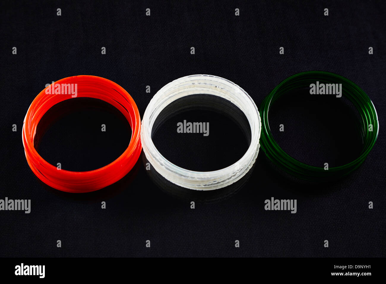 Bangles arranged in tri colours Stock Photo - Alamy