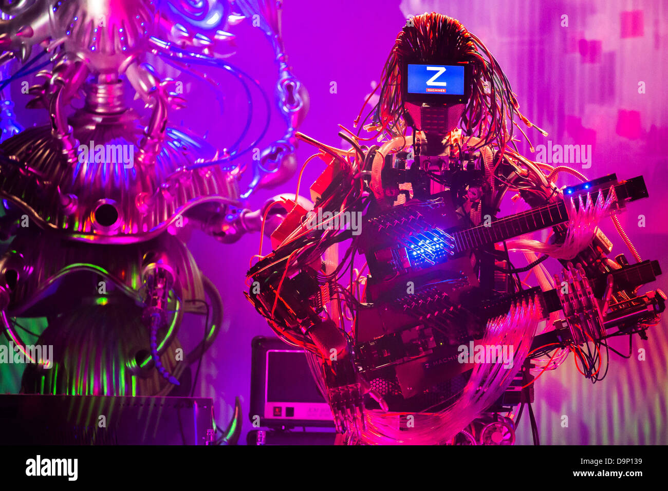 Z machines band hi-res stock photography and images - Alamy