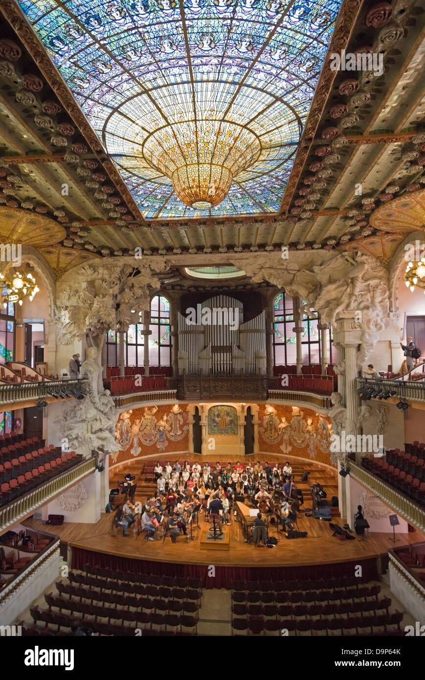Modernism concert music hall hi-res stock photography and images - Alamy