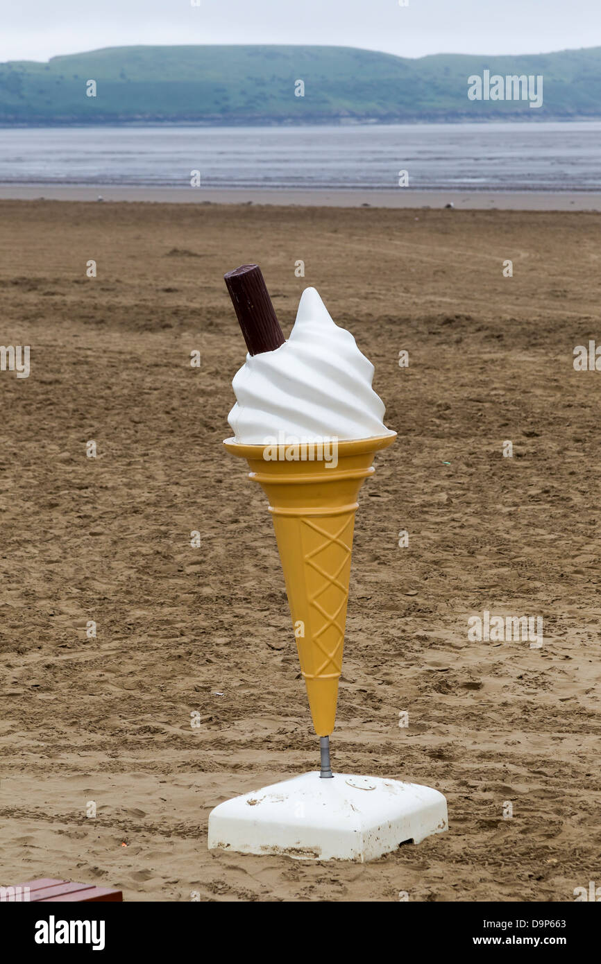 Large Ice cream cone Sign on Weston Super Mare seafront Stock Photo - Alamy