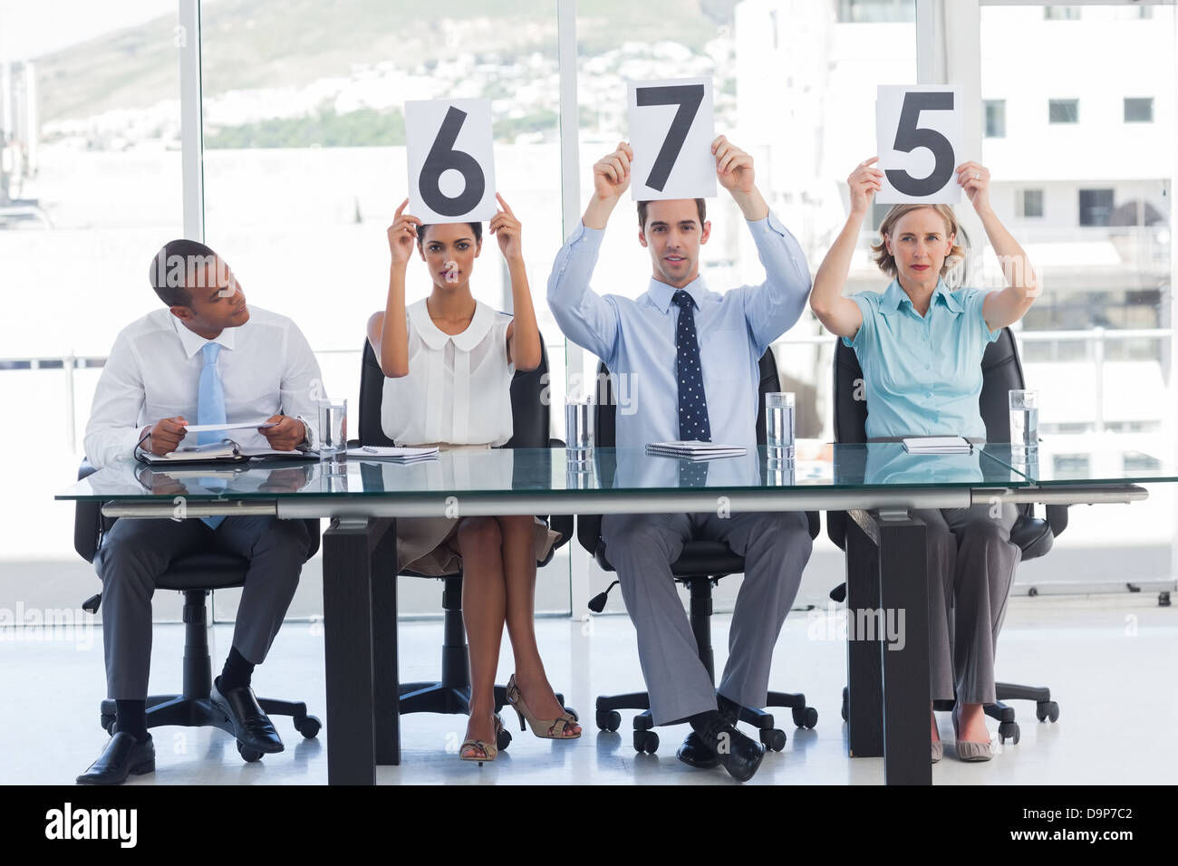 Judges panel score hi-res stock photography and images - Alamy