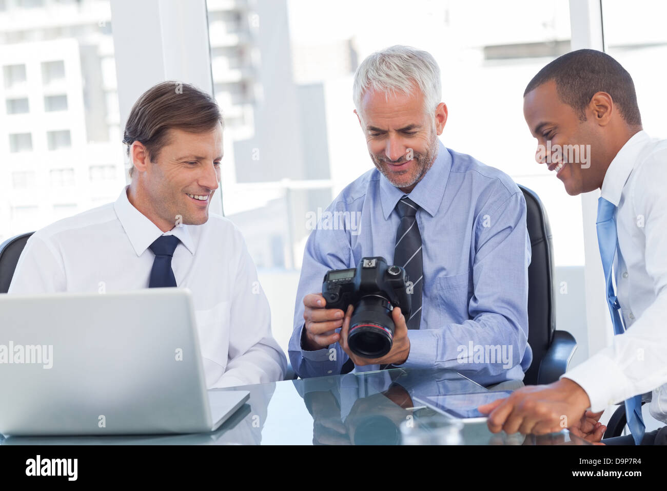Camera men office hi-res stock photography and images - Alamy