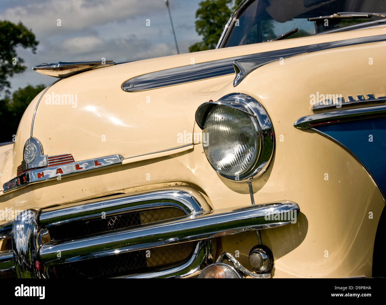 1954 Vauxhall Velox classic car Stock Photo - Alamy