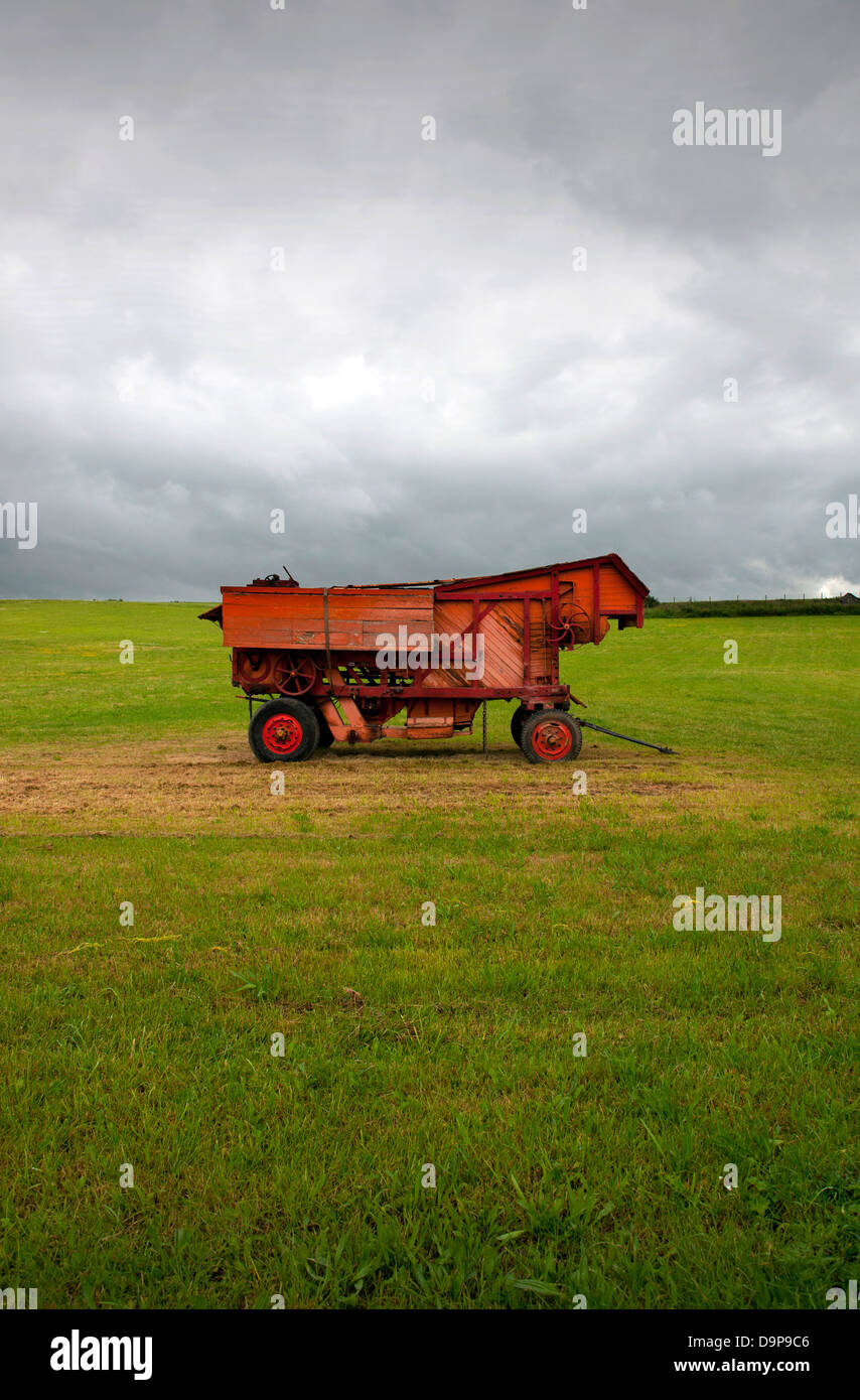 Foster thrashing machine hi-res stock photography and images - Alamy