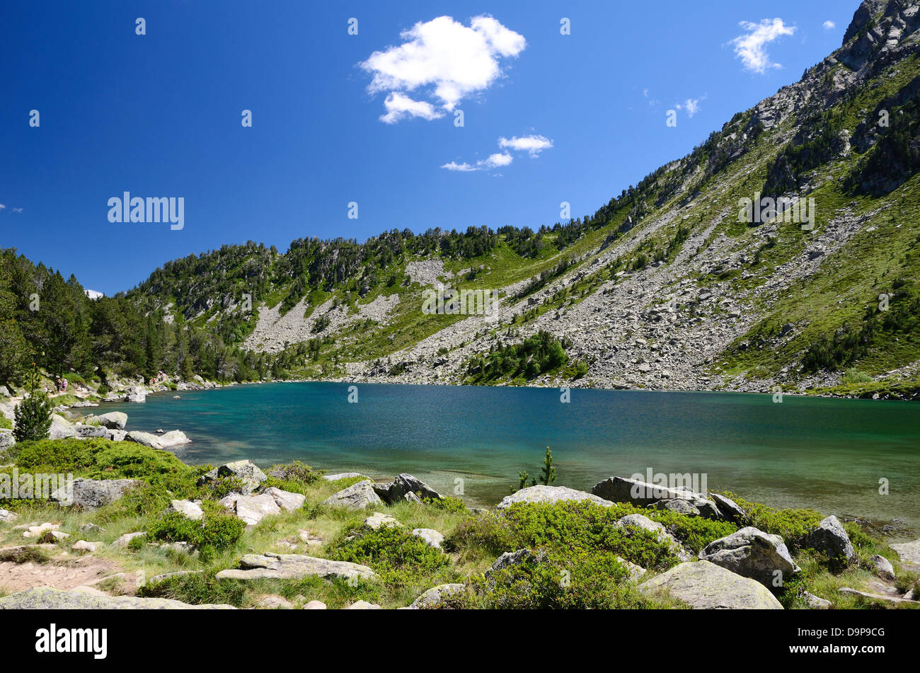 Pyrenees lake summer hi-res stock photography and images - Alamy