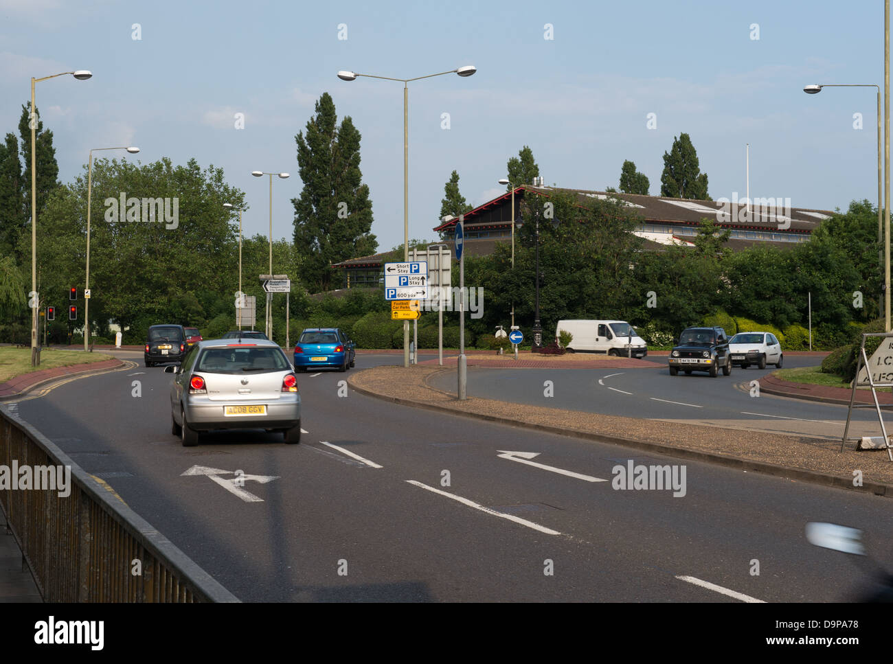 Roundabout junction hi-res stock photography and images - Alamy