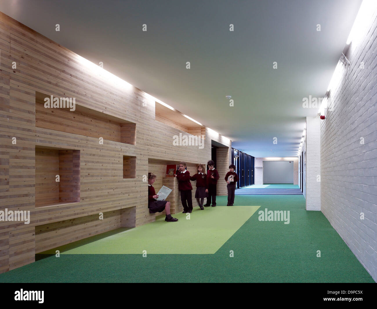 Hayes Primary School, Croydon, United Kingdom. Architect: Hayhurst and ...