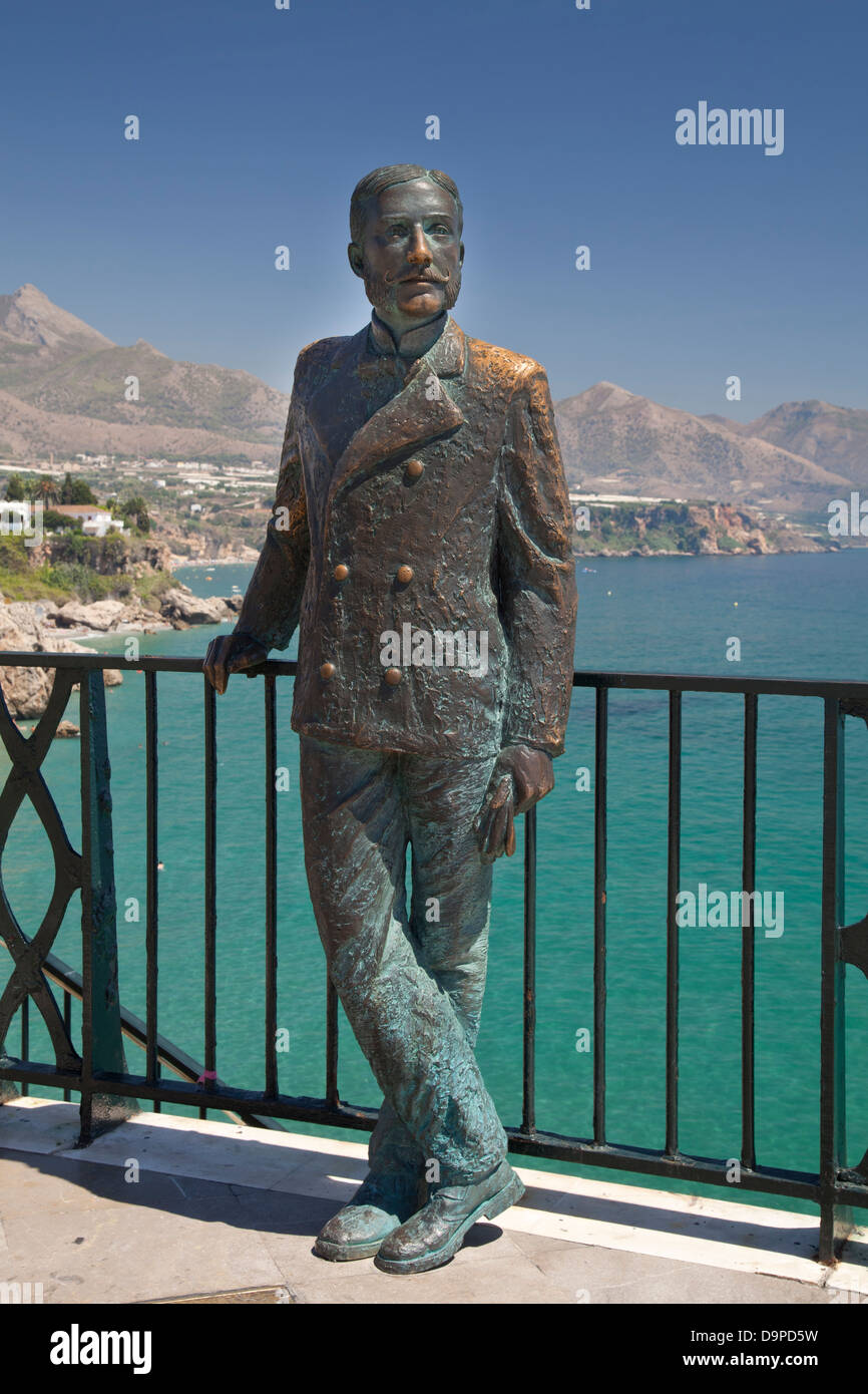 Statue of El Rey Alfonso XII on the observation deck of Balcón de ...