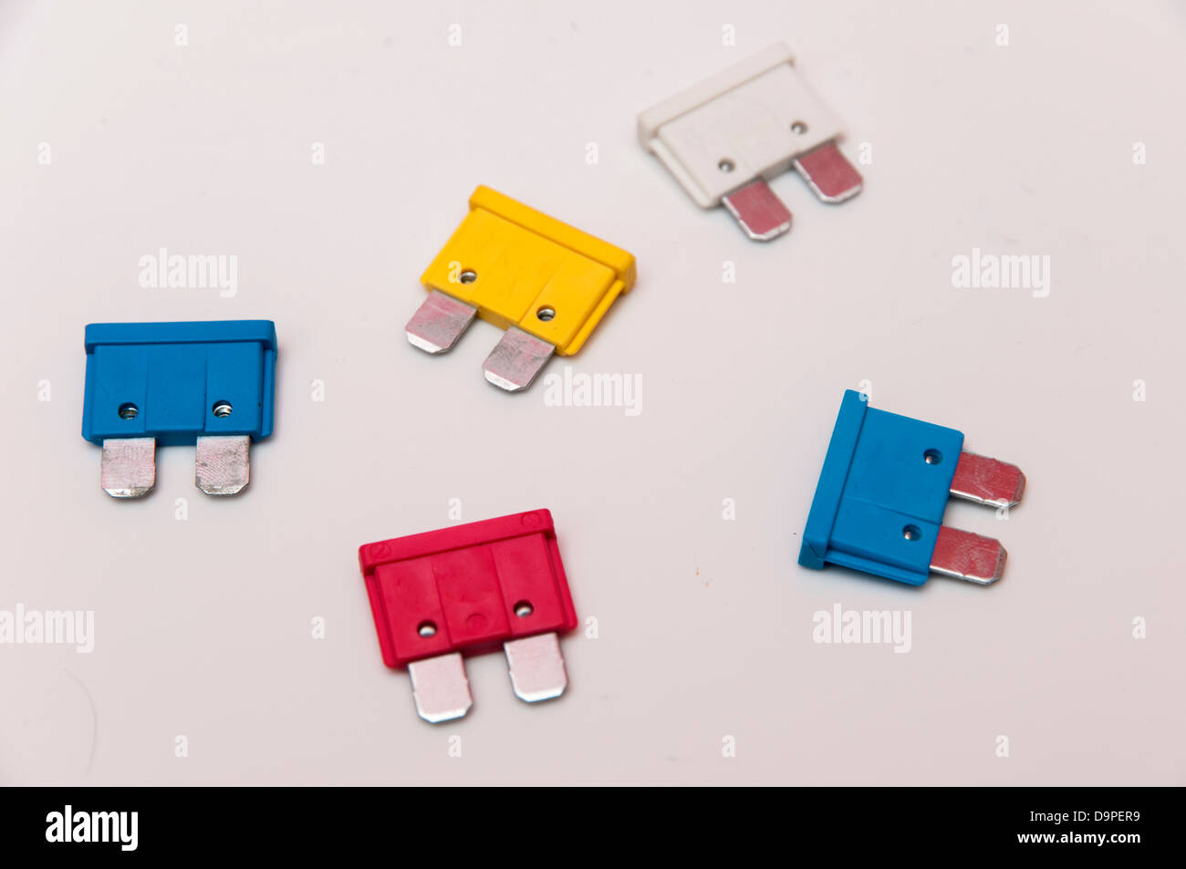 Electrical circuits hi-res stock photography and images - Alamy