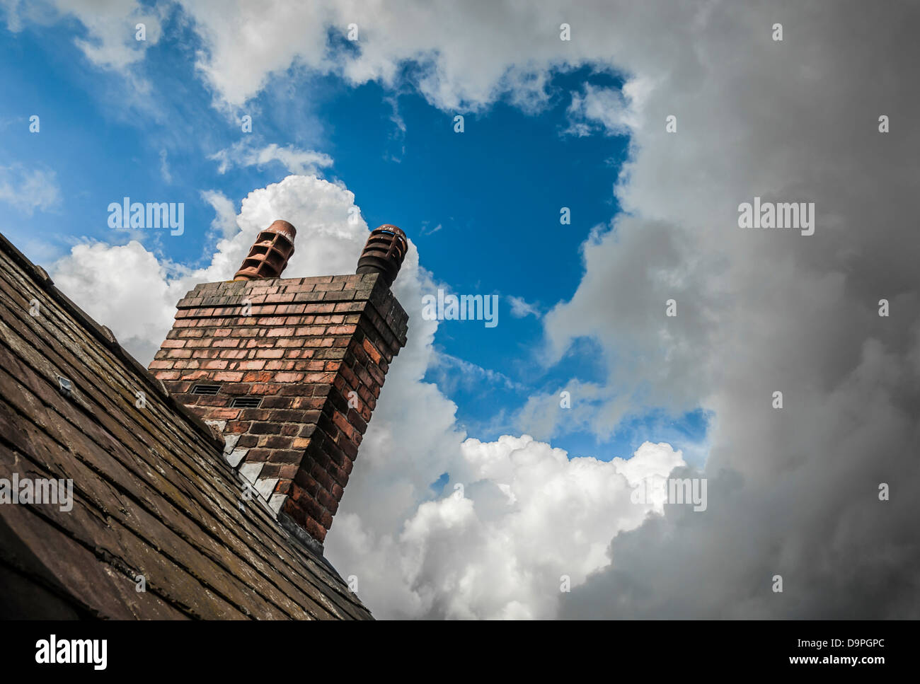Menacing house hi-res stock photography and images - Alamy