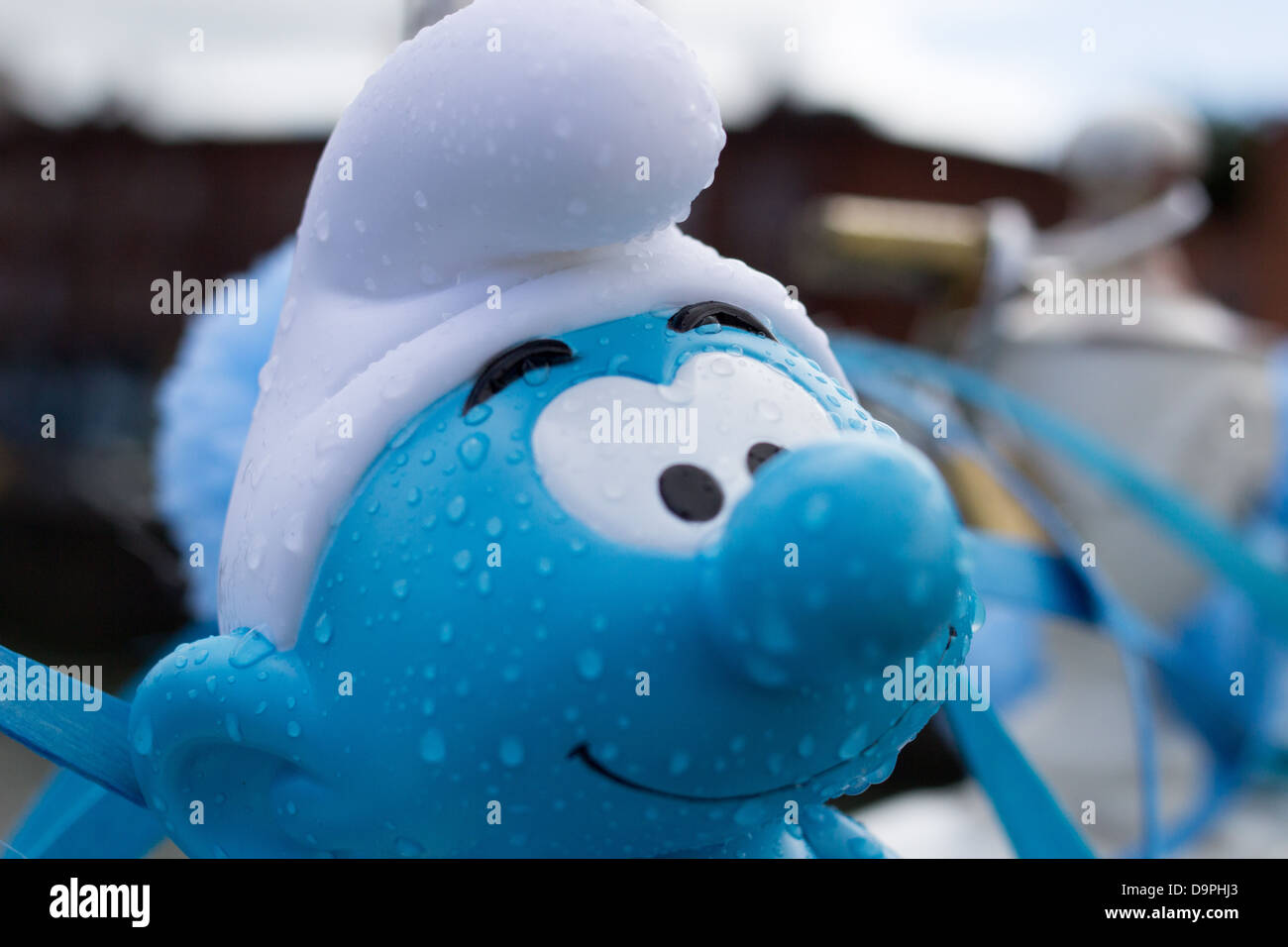 Figurine of a smurf attached to the Ha'penny Bridge Stock Photo - Alamy