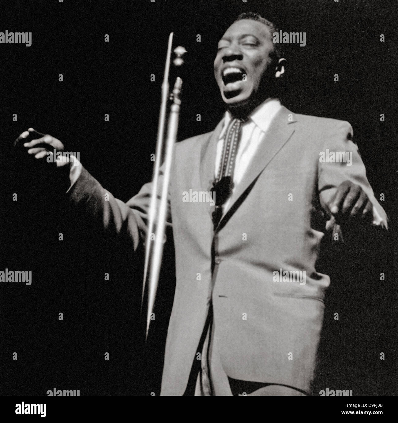 JOE WILLIAMS (1918-1999) US jazz singer about 1946 Stock Photo - Alamy