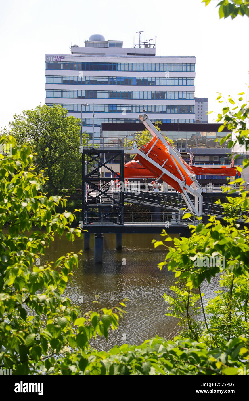 Nautical college glasgow hi-res stock photography and images - Alamy