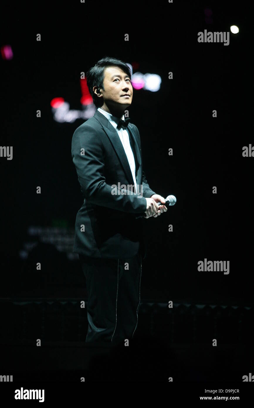 Mark lui hi-res stock photography and images - Alamy