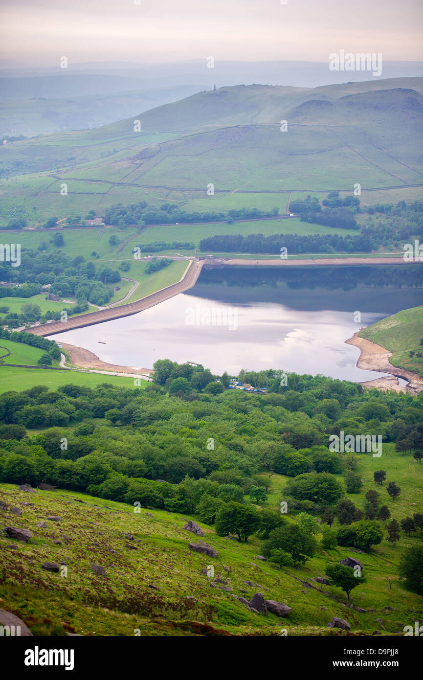 Dovestone Reservoir in early morning Stock Photo - Alamy