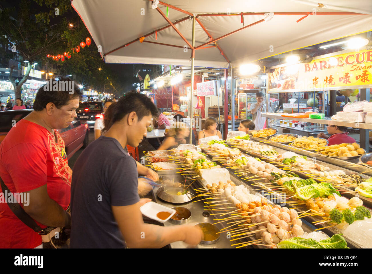 Food stall, Jalan Alor, Kuala Lumpur, Malaysia Stock Photo - Alamy