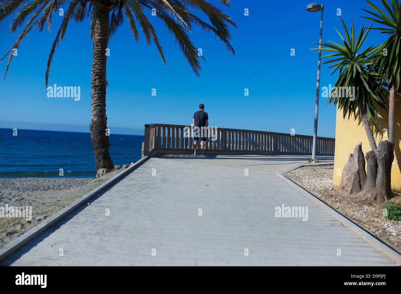 Blue man hi-res stock photography and images - Alamy