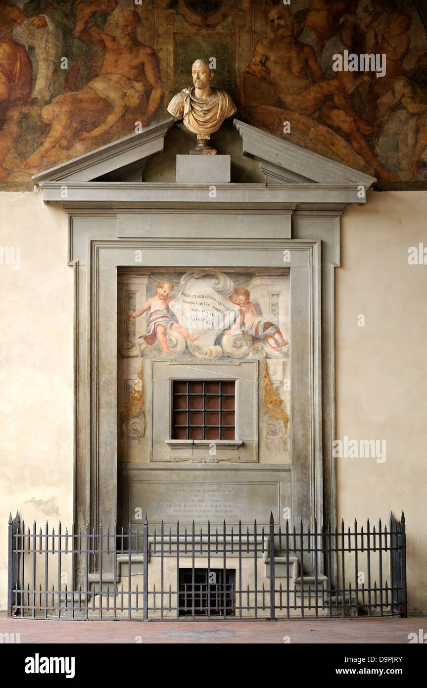 Ruota ospedale degli innocenti in Florence italy old orphanage Founding ...