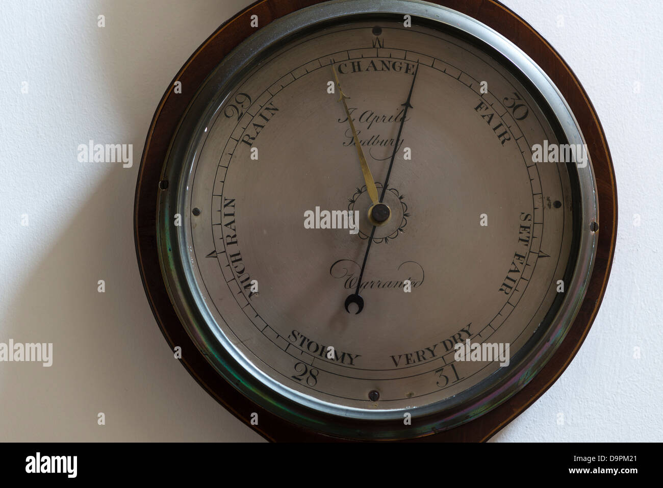 Mercury barometer hi-res stock photography and images - Alamy Mercury barometer hi-res stock photography and images - Alamy