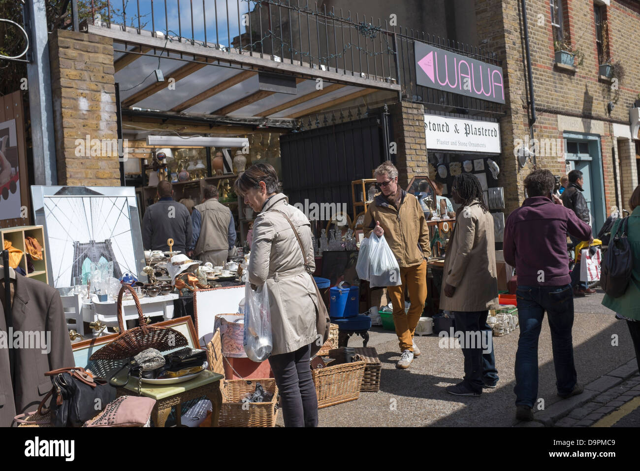 Junk shops hi-res stock photography and images - Alamy
