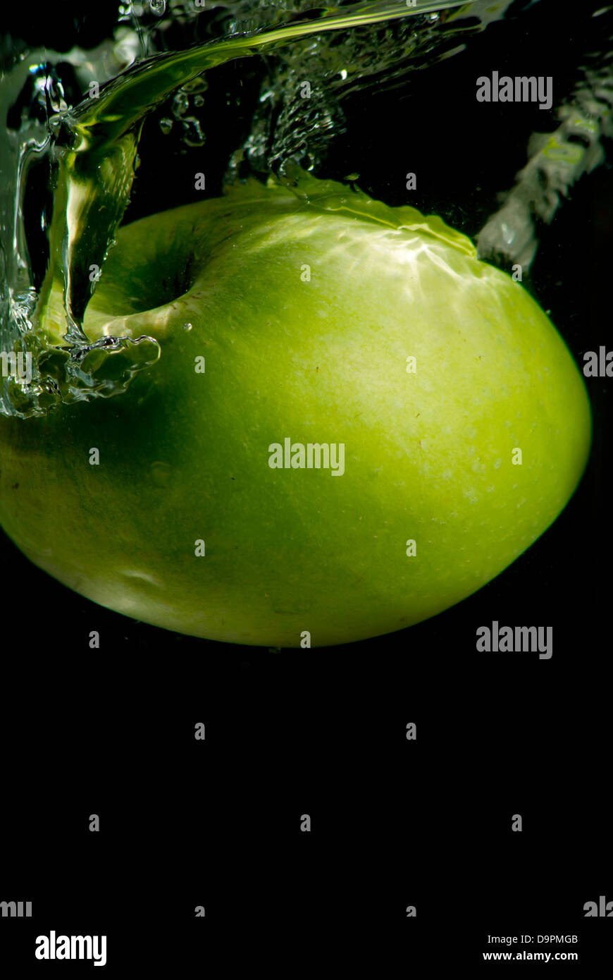 Apple splash hi-res stock photography and images - Alamy