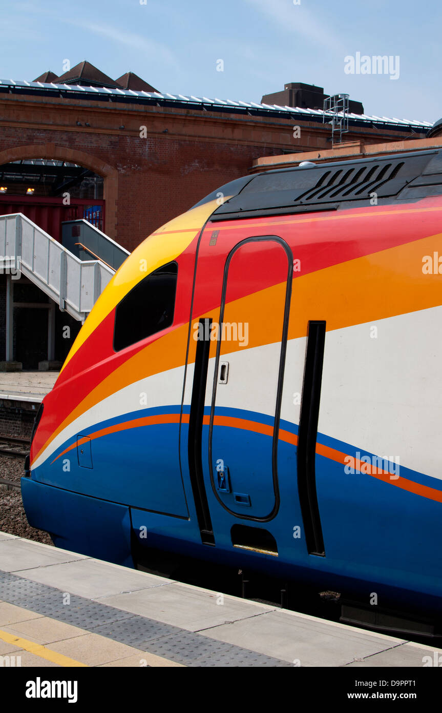 East Midlands Trains Class 222 Meridian train at Leicester railway ...