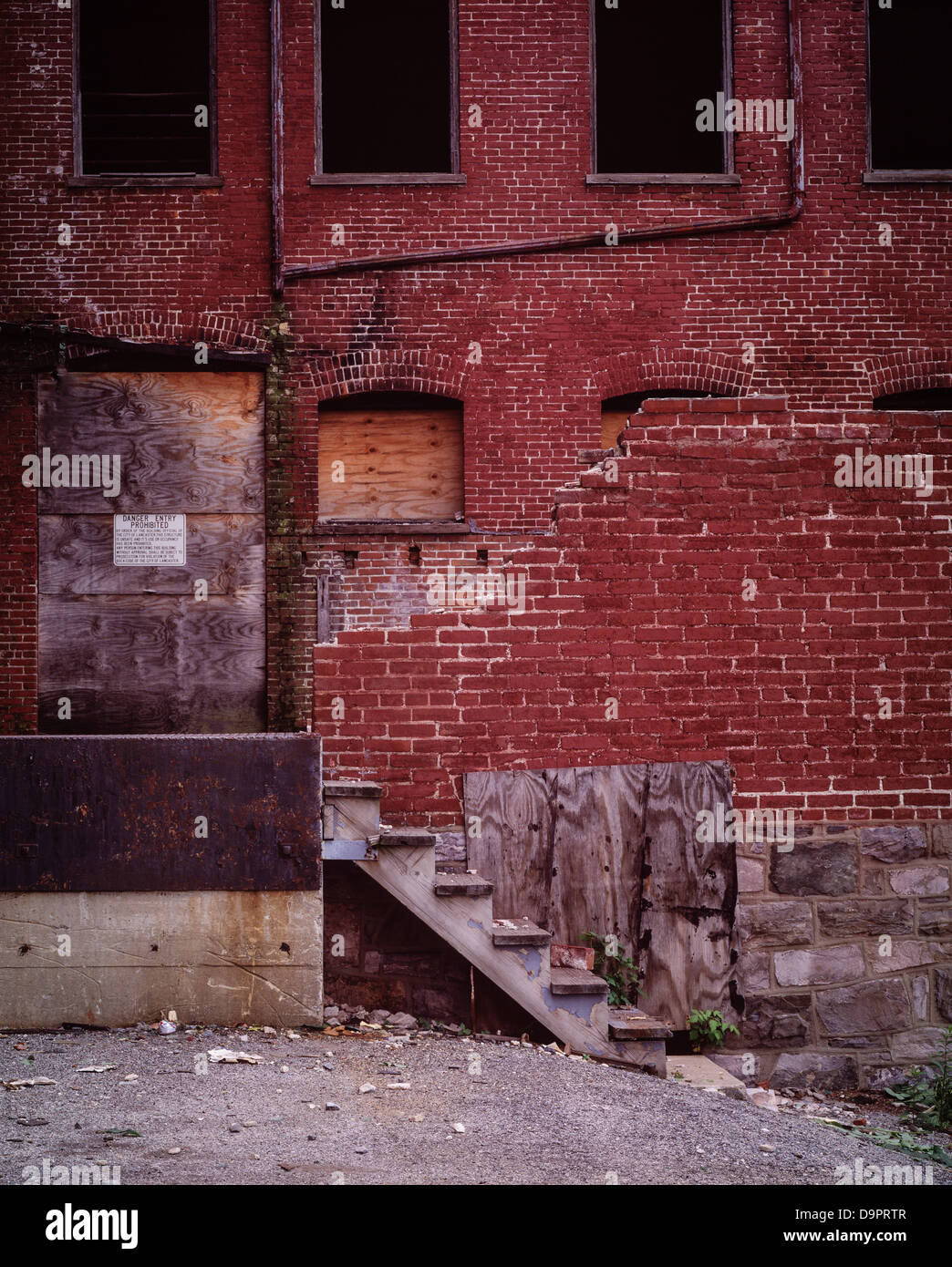 Back alley building Stock Photo - Alamy