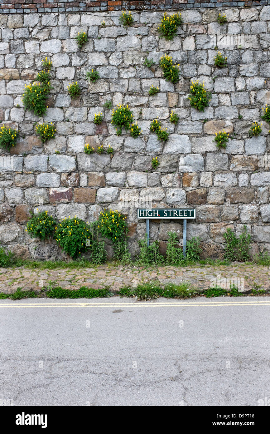 Stone high street sign hi-res stock photography and images - Alamy