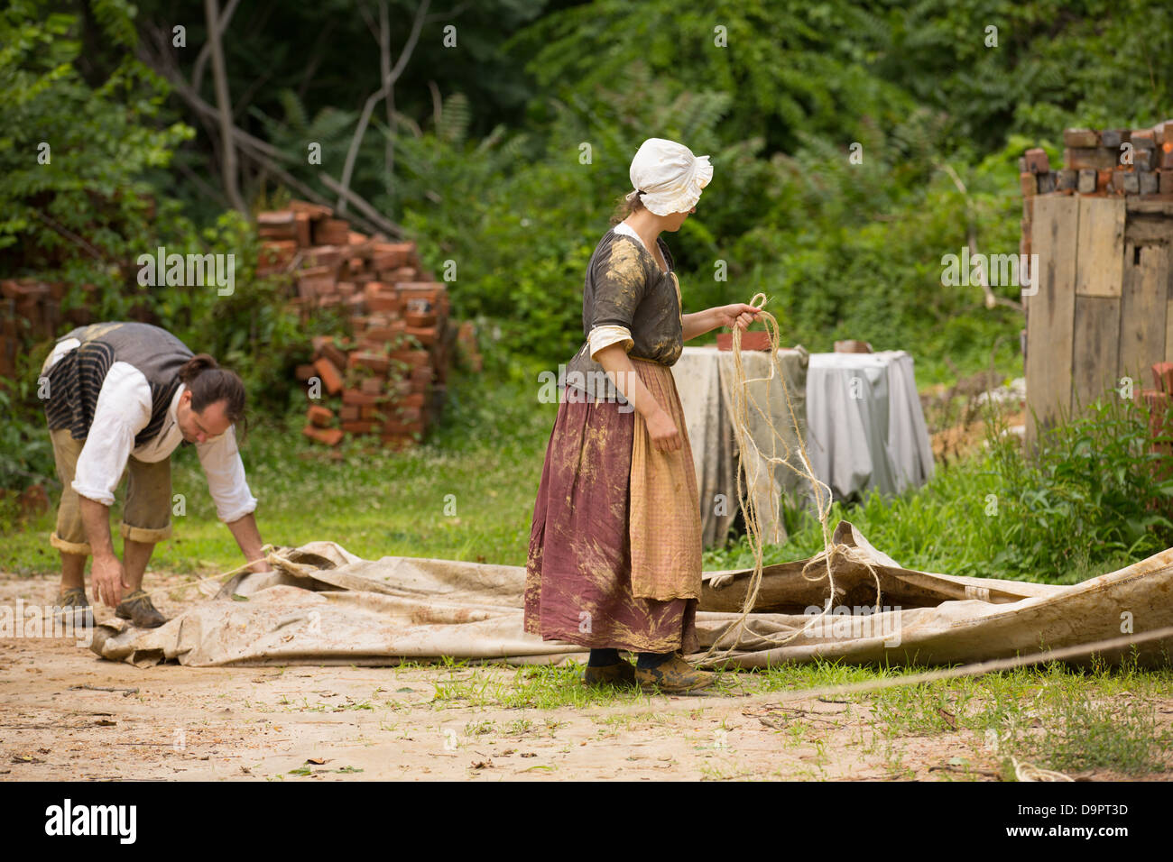 Brick makers work at Williamsburg, Virginia, USA Stock Photo - Alamy