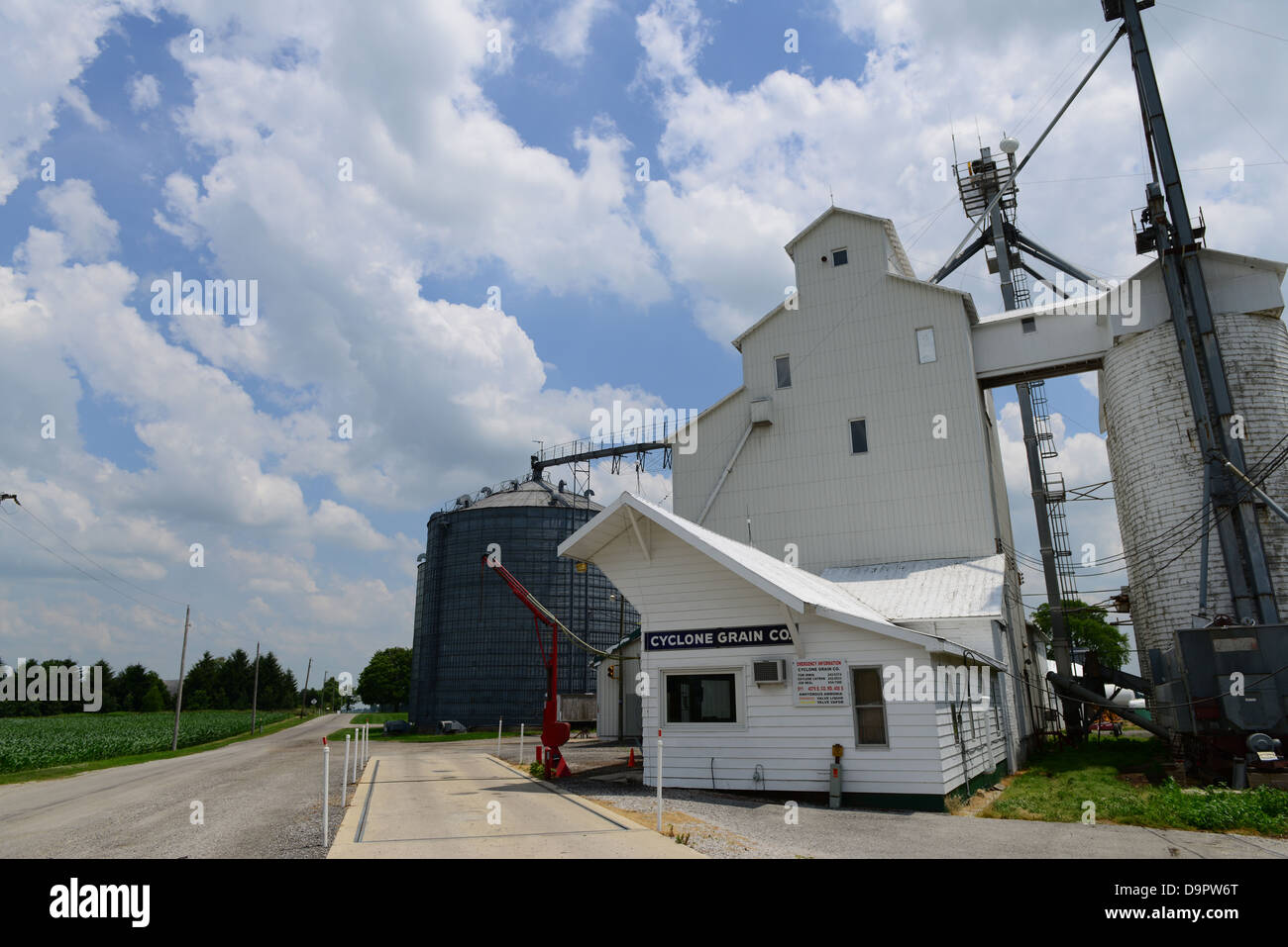 Old grain elevator in Cyclone, Indiana Stock Photo - Alamy