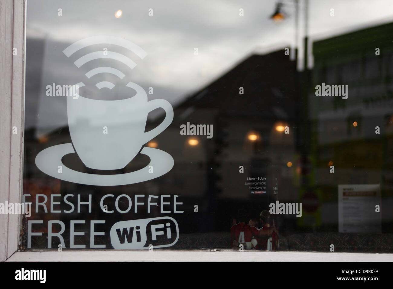 Free wifi hi-res stock photography and images - Alamy