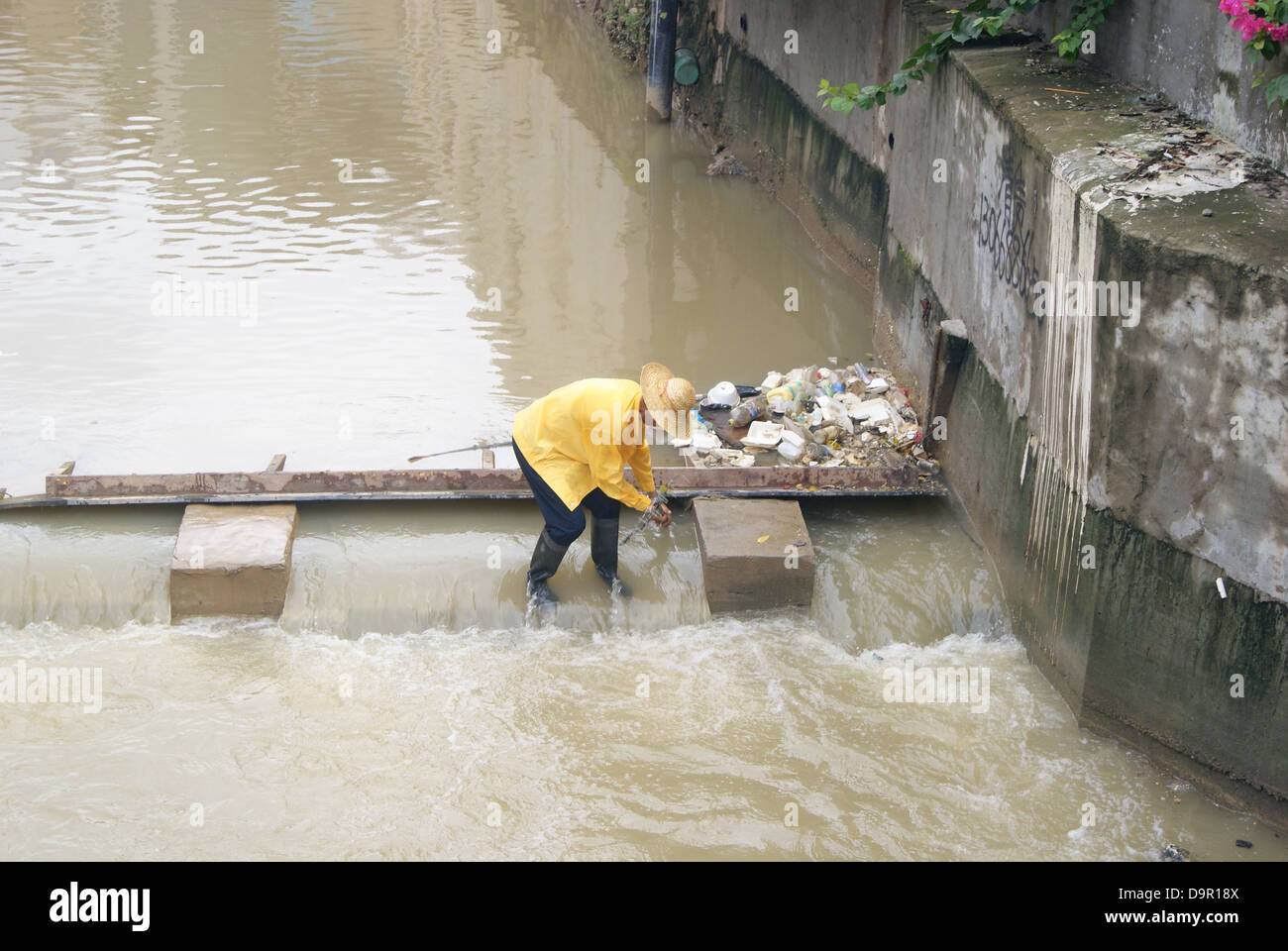 Dredging river hi-res stock photography and images - Alamy