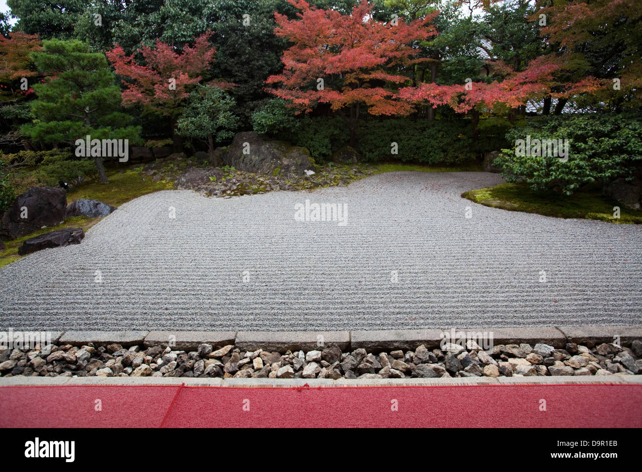 Entoku in southern garden hi-res stock photography and images - Alamy