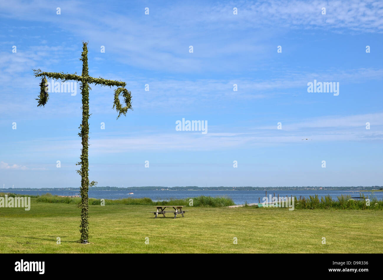 May pole dance hi-res stock photography and images - Alamy