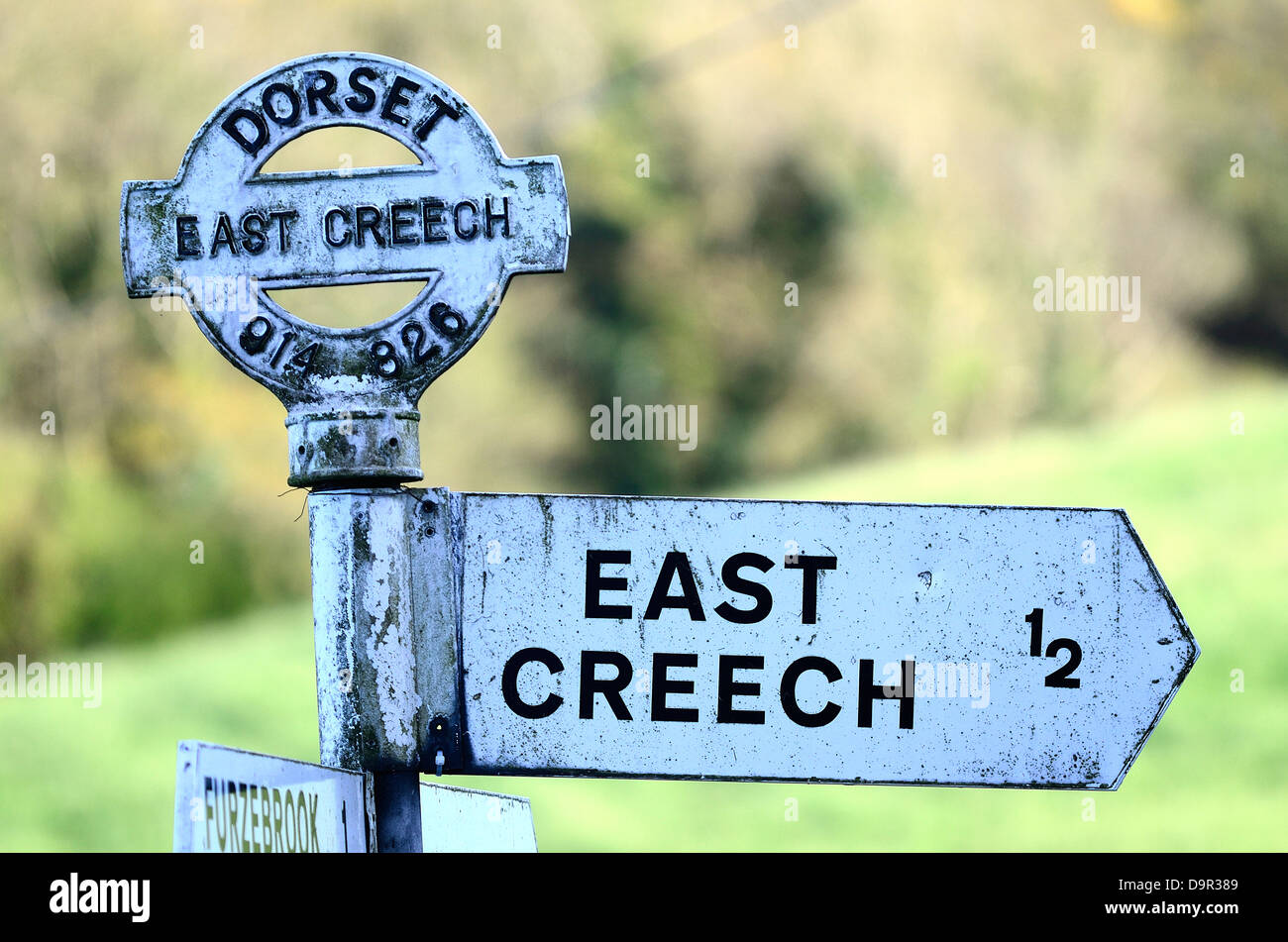 A traditional Dorset finger post Stock Photo - Alamy