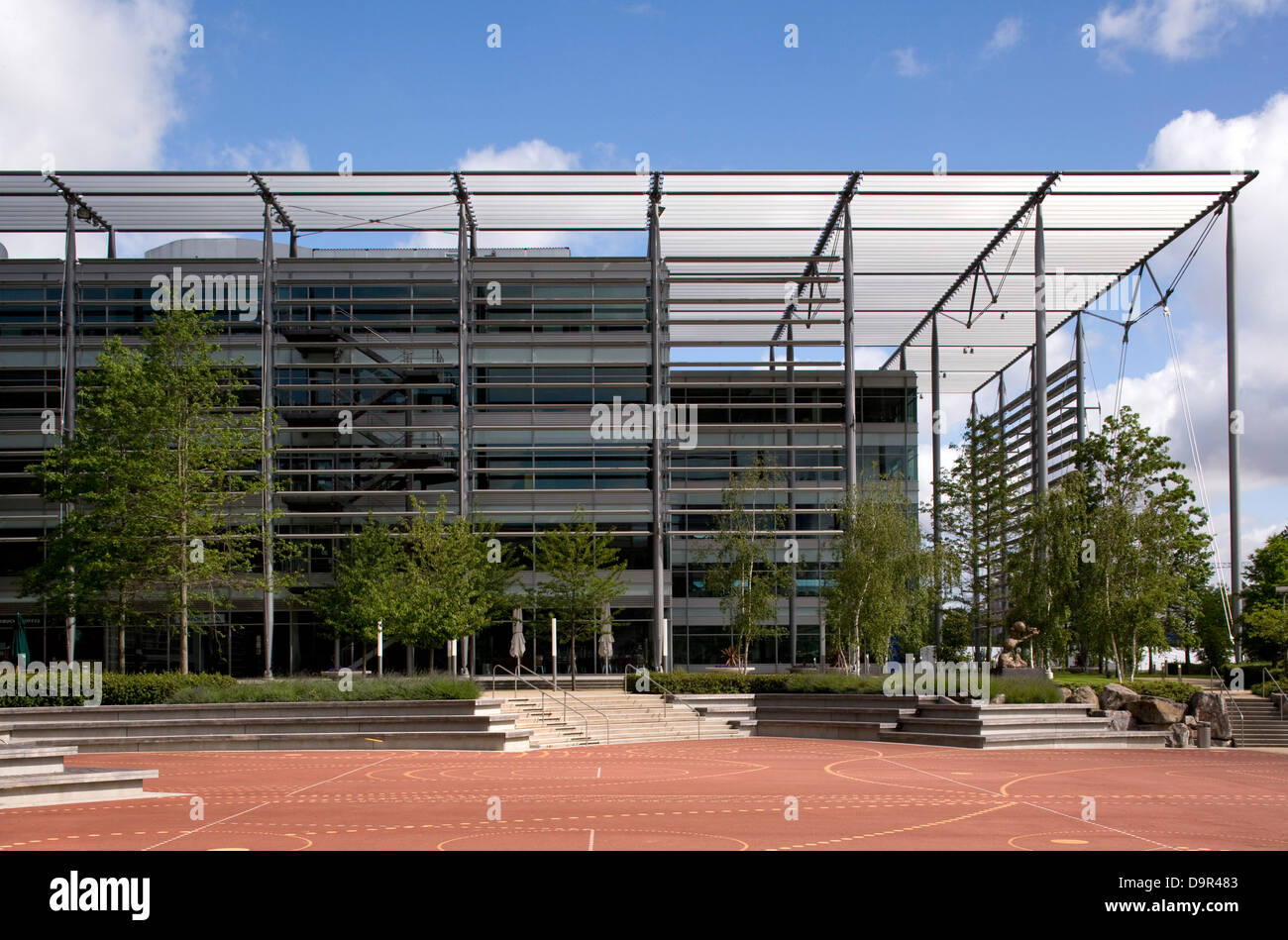 Chiswick park offices hi-res stock photography and images - Alamy