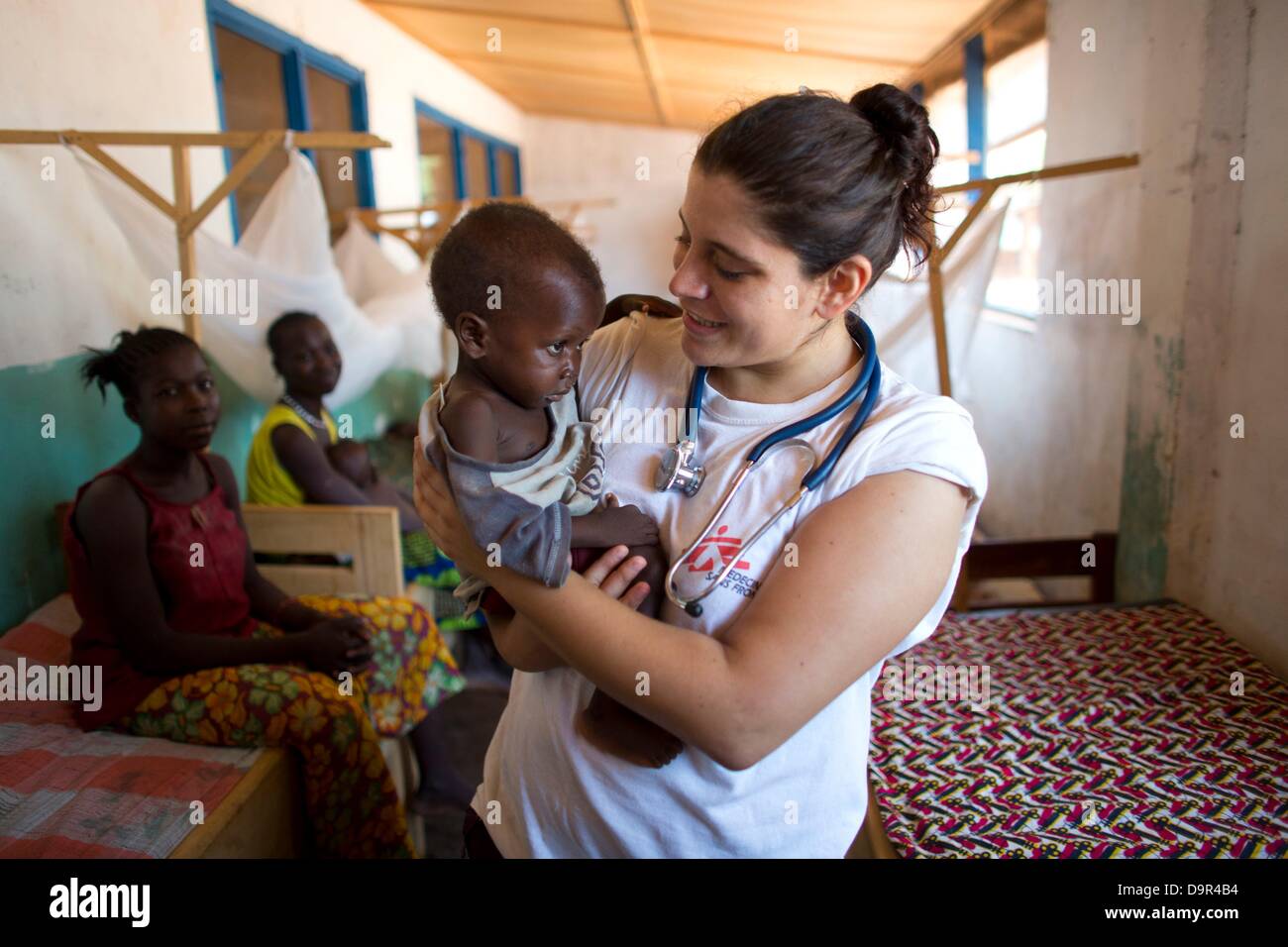 Msf female hi-res stock photography and images - Alamy
