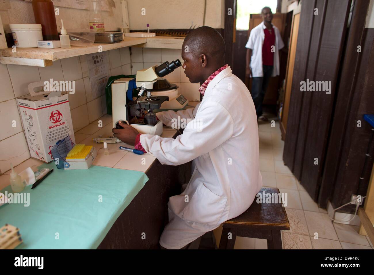 laboratory in MSF hospital, batangafo, CAR Stock Photo - Alamy