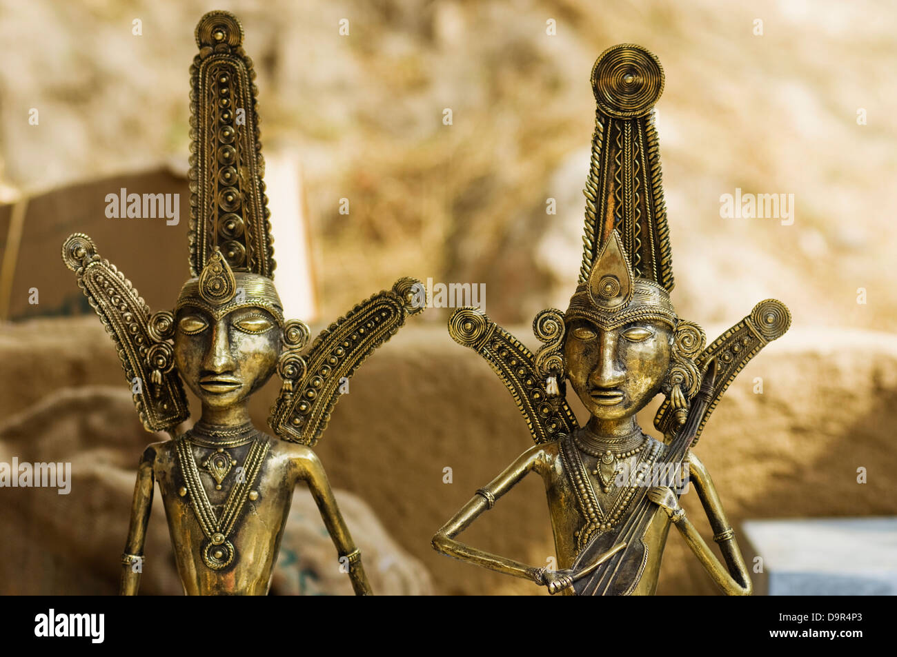 Antique metal sculptures at souvenir shop Stock Photo - Alamy