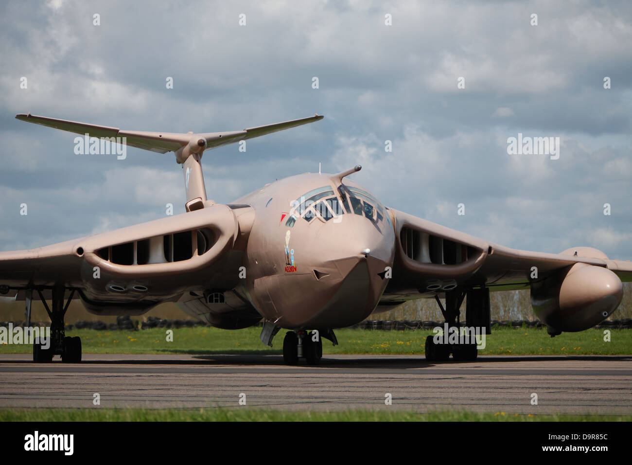 Ex RAF Victor jet at Cold War Jets Display at Bruntingthorpe airfield ...