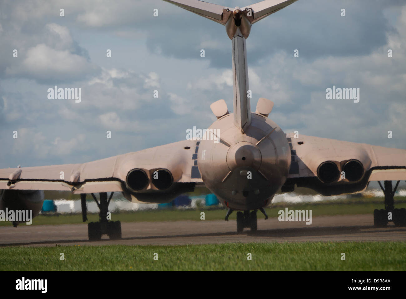 Ex RAF Victor jet at Cold War Jets Display at Bruntingthorpe airfield ...