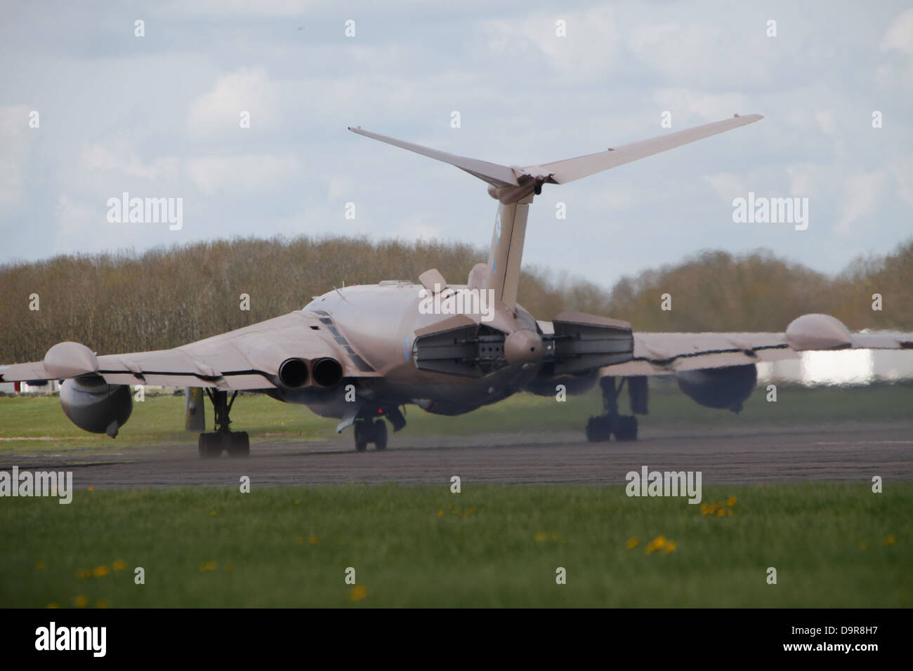 Ex RAF Victor jet at Cold War Jets Display at Bruntingthorpe airfield ...