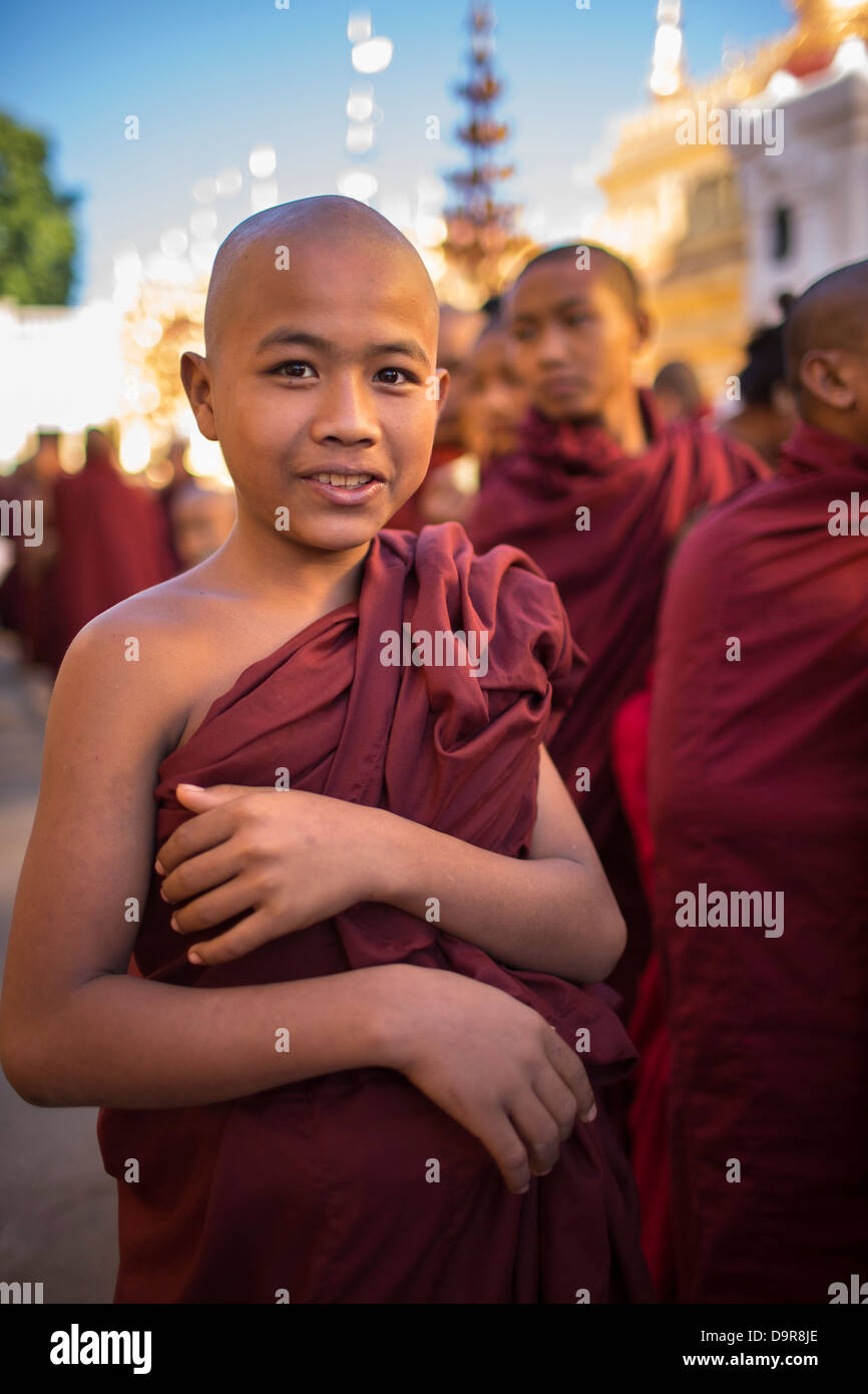 monks at the Shwezigon Paya, Bagan, Myanmar (Burma Stock Photo - Alamy