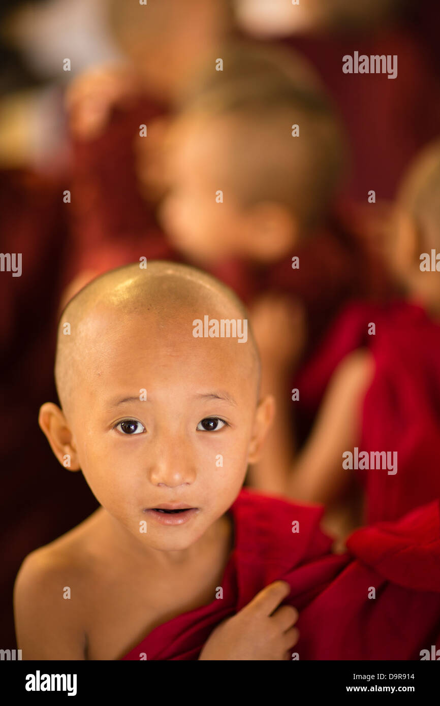 Portrait burmese boy myanmar hi-res stock photography and images - Alamy