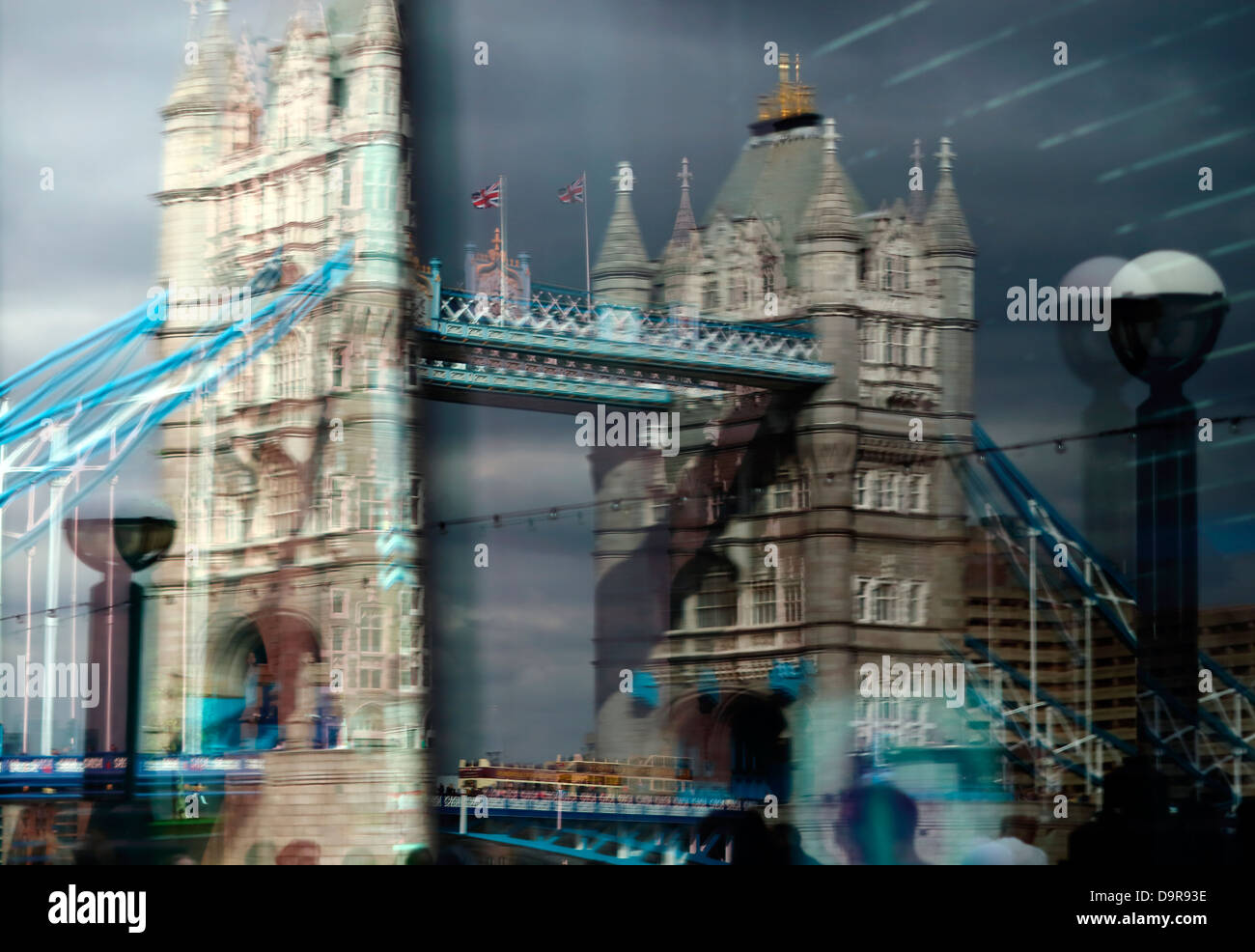reflection of tower bridge Stock Photo - Alamy