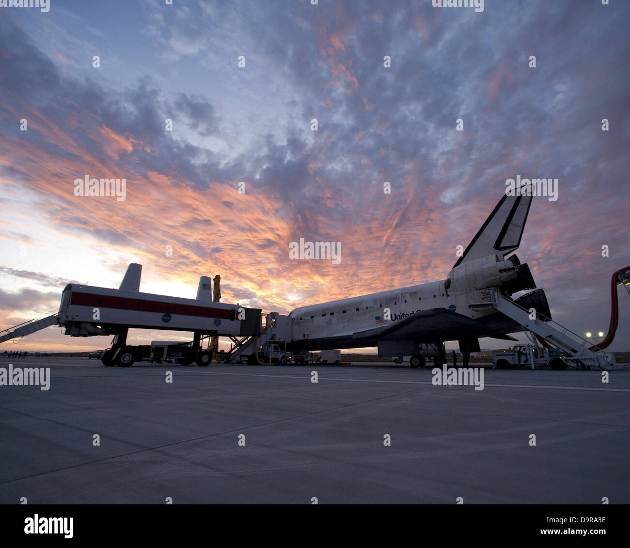 The Space Shuttle Discovery makes its final landing after completing ...