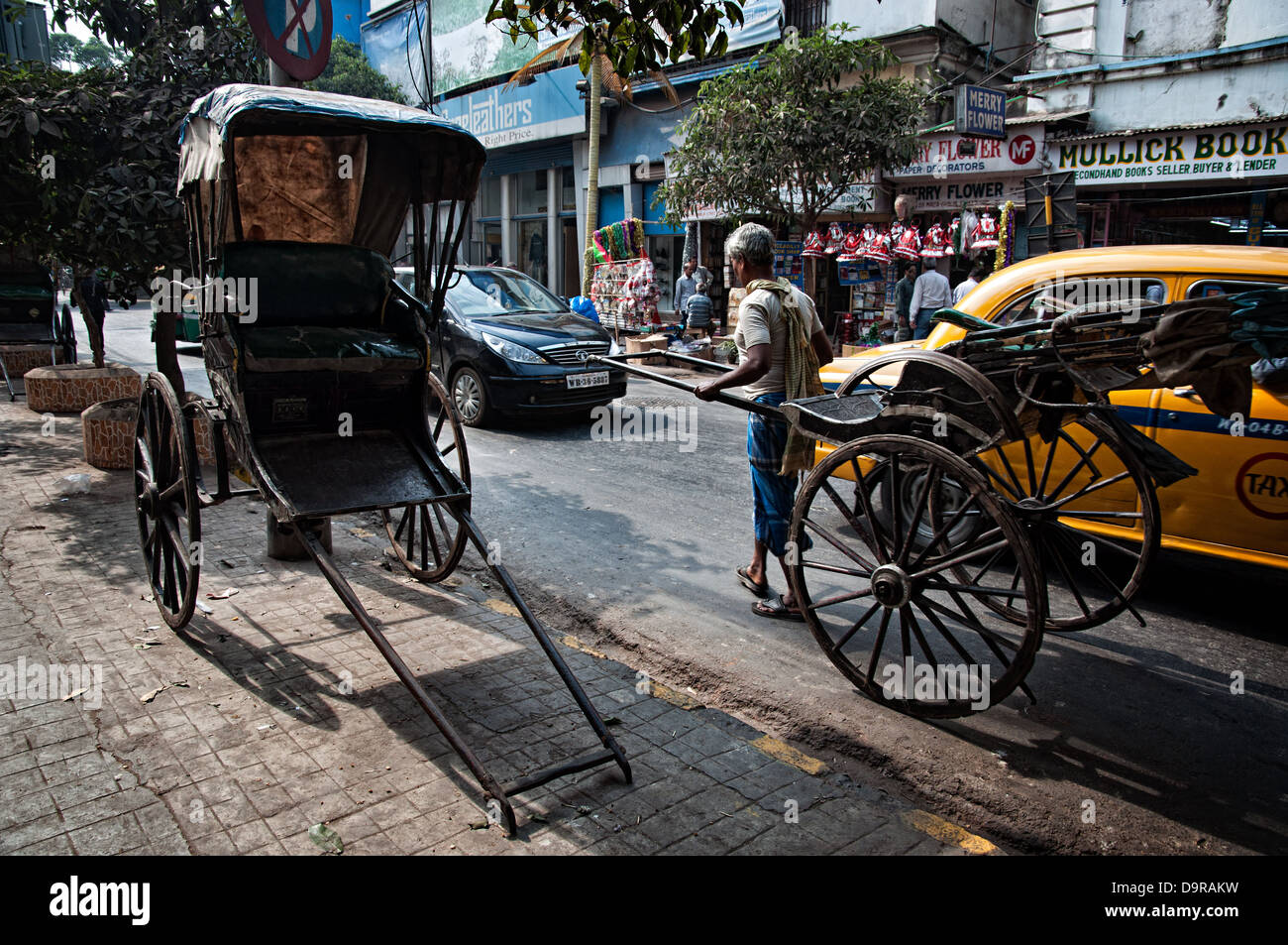 Rickshaws in the streets of Calcutta. Calcutta, West Bengal, India ...