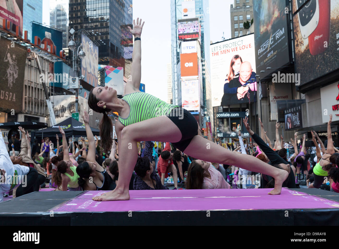 Yoga Solstice at Times Square Stock Photo - Alamy