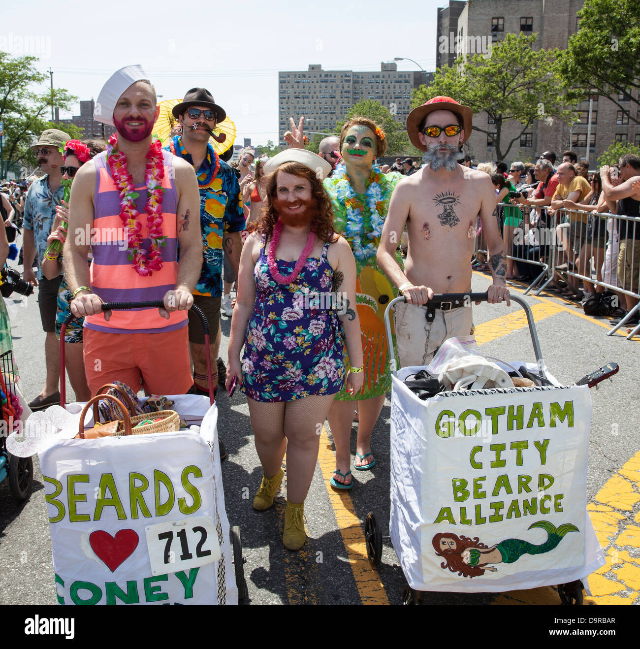 Mermaid parade coney hi-res stock photography and images - Alamy